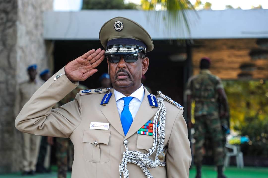 Shiik Shariif oo Ka Hadlay hadal Kasoo yeeray Taliye Xijaar