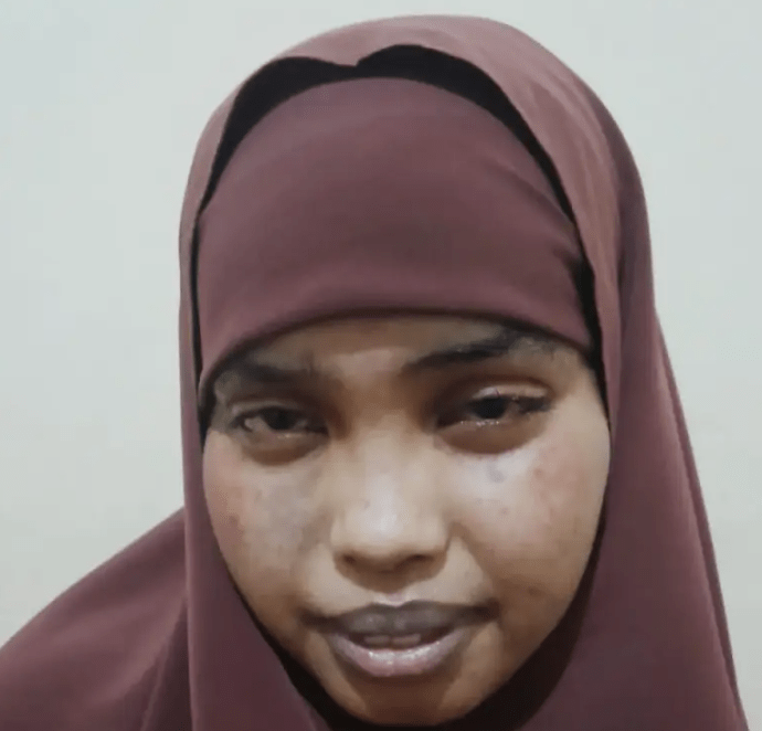 Haweeney afduub ka geesatay Muqdisho oo Ciidanka Booliska gacanta ku ... Haweeney afduub ka geesatay Muqdisho oo Ciidanka Booliska gacanta ku ...