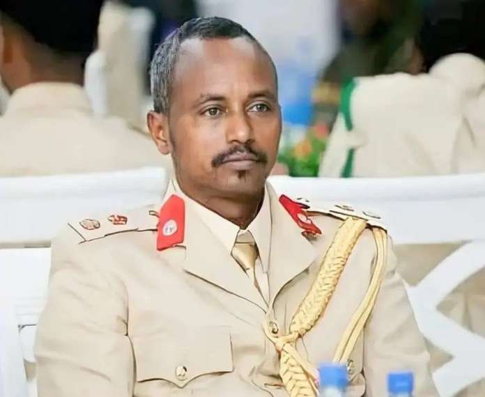 Waa kuma ninka uu xilka sare u magacaabay madaxweyne Xasan ee madaxda u ... Waa kuma ninka uu xilka sare u magacaabay madaxweyne Xasan ee madaxda u ...